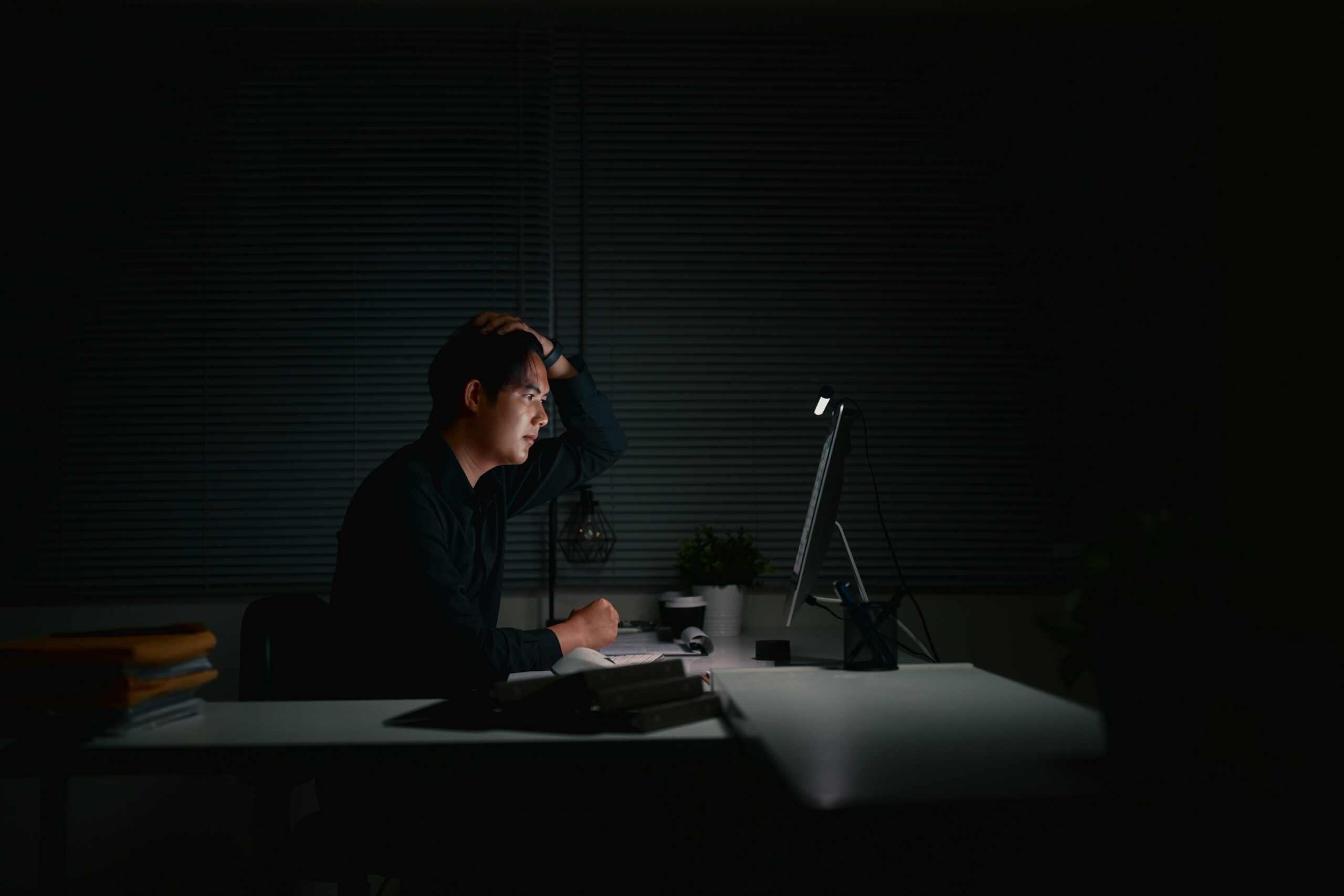 When Sleep Clock’s Out: How Skipping Rest Hits Shift Workers Hard ...